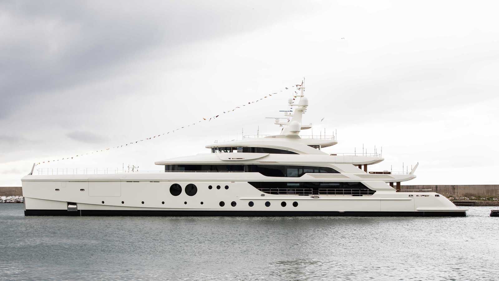Benetti launches full-custom 67m FB285NK